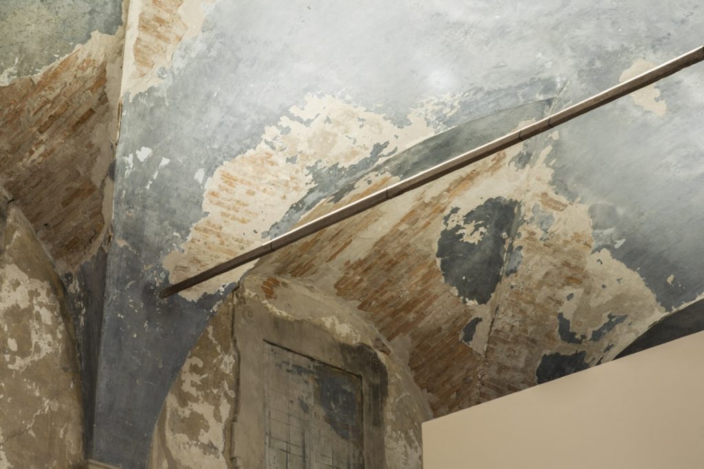 Lighting design per una chiesa trasformata in abitazione