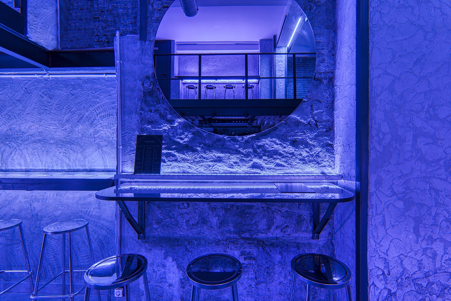 Pantera Mambo: When light becomes the queen of the cocktail bar ...