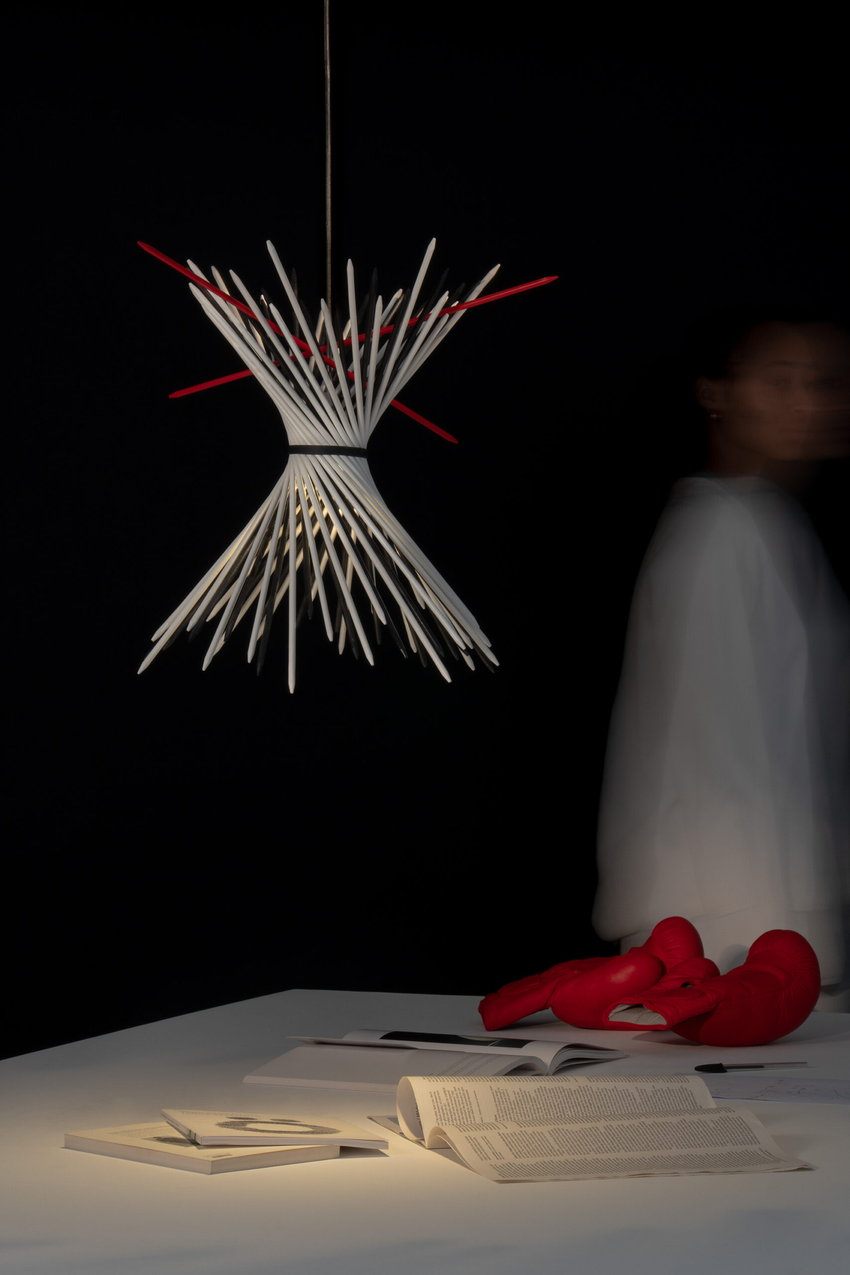 Pic-a-stic by Ingo Maurer: the suspension lamp that enchants with its ...